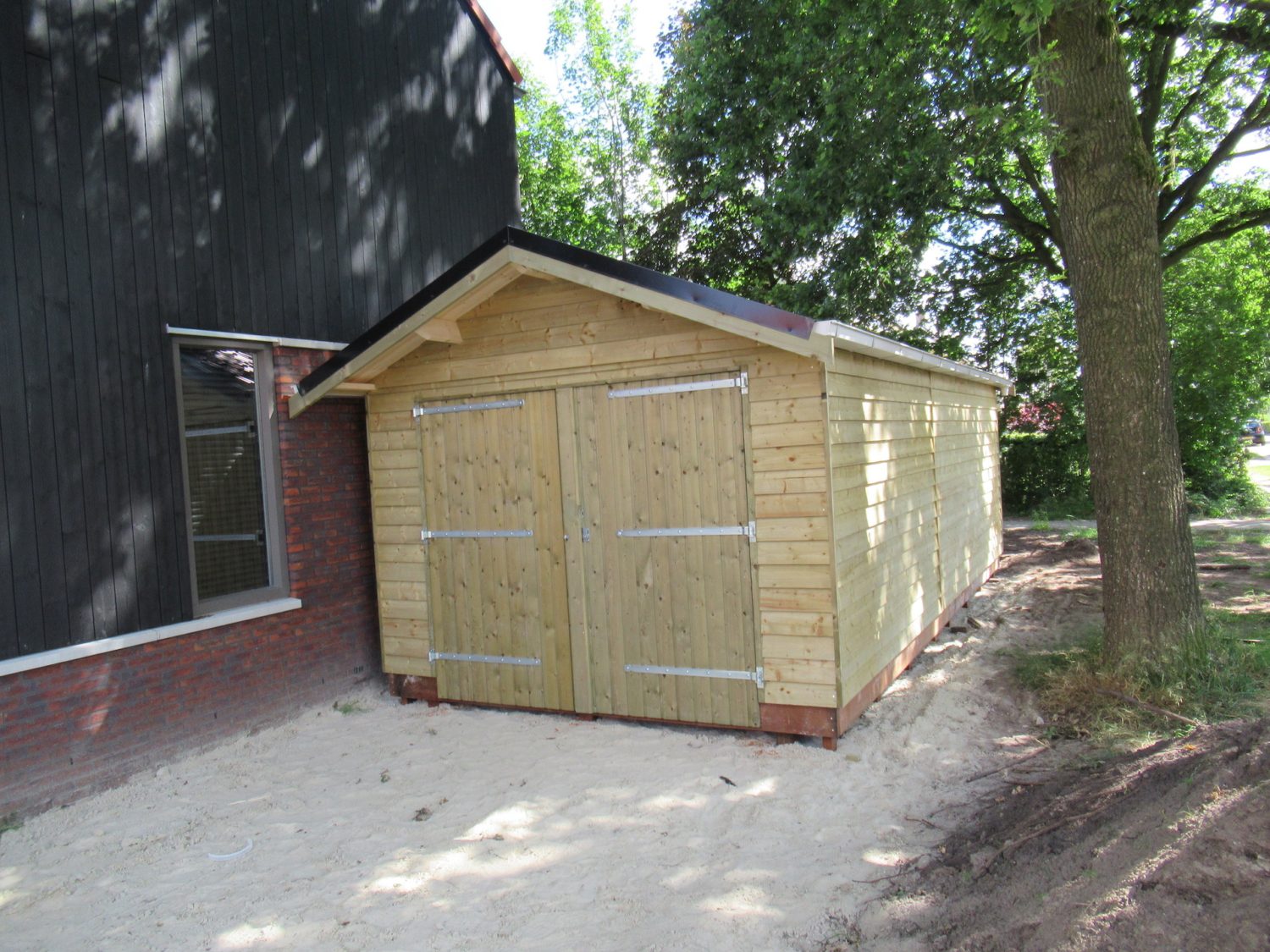 berging-garage-hg-10-haulerwijk - Houtbouw Hiemstra Twijzel